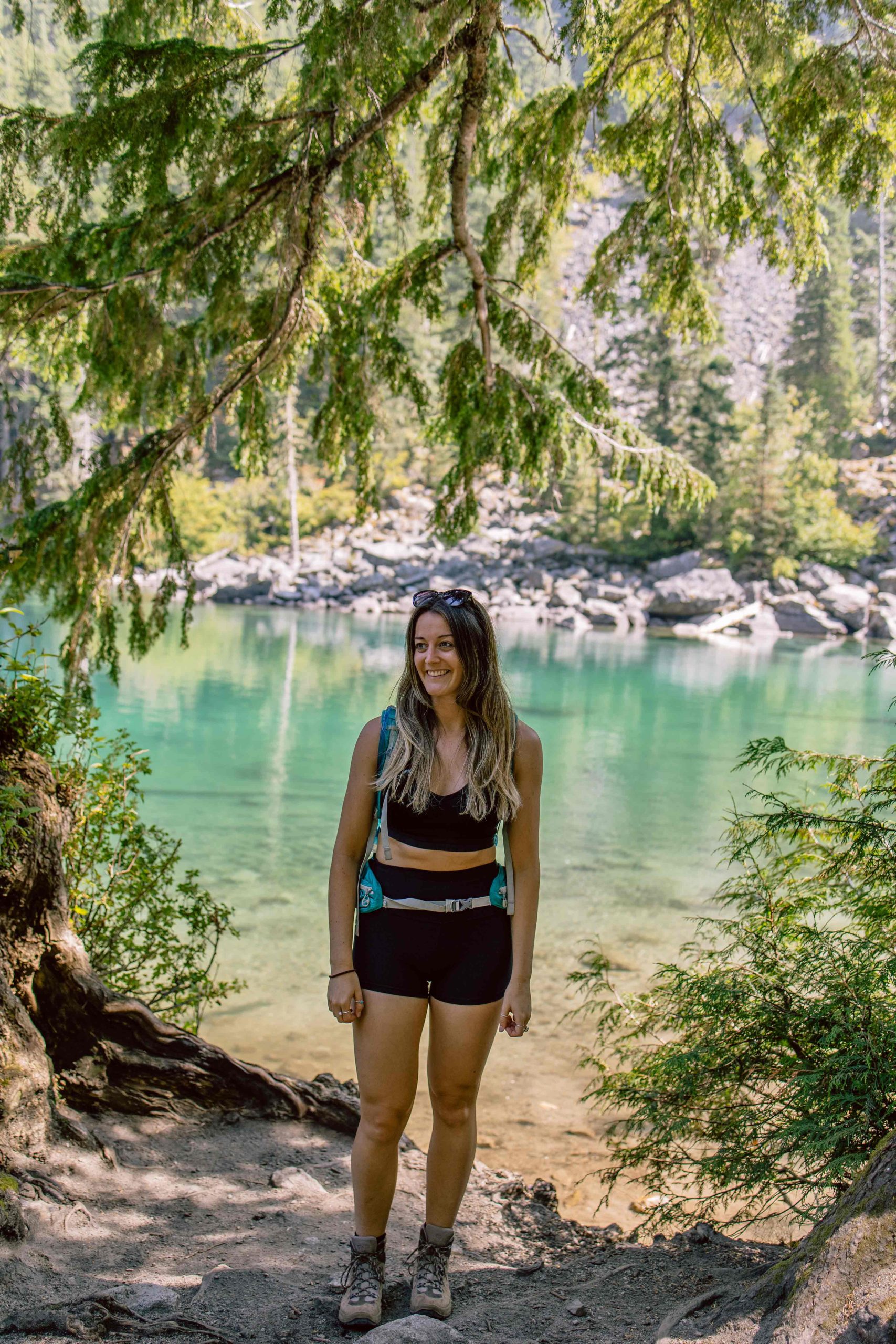 What to Pack When Moving to Canada | Chrissy Preecy - Graphic Designer